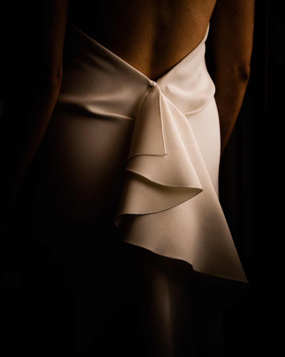 9 Ways to Balance Natural Light and Dark Shadows Before a Wedding ...