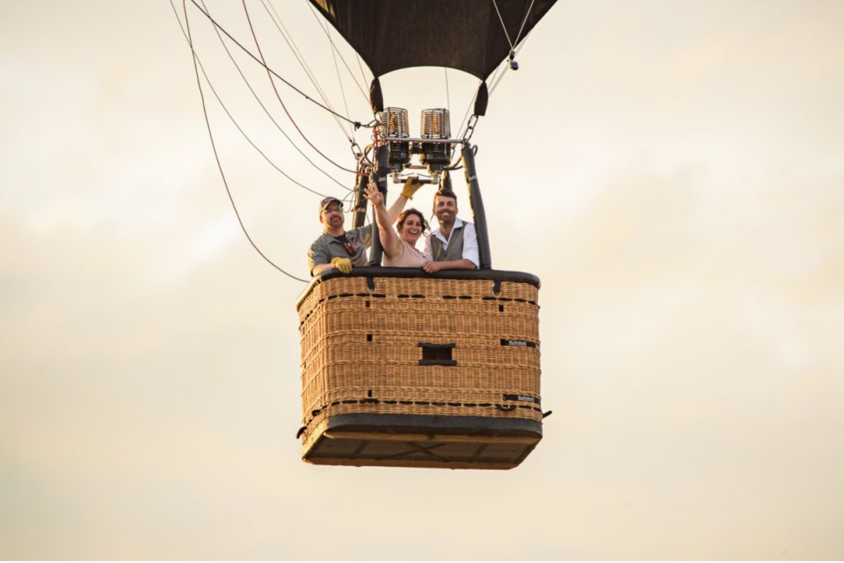 Photographs of Couple's Creative Wedding in a Hot Air Balloon | Rangefinder